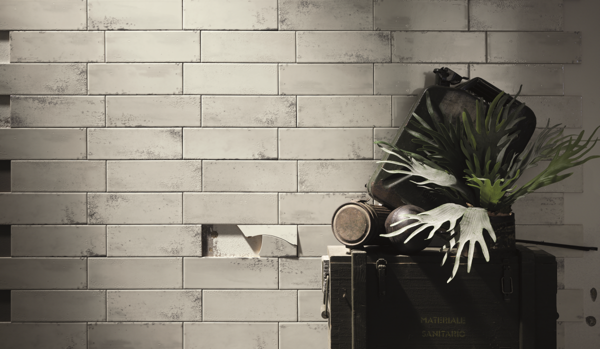 stage banner - Living Tiles
